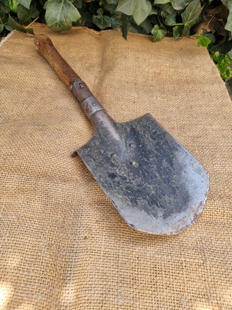 Lopatica militara folosita de Armata Romana in WW1 - WW2 | arhiva Okazii.ro