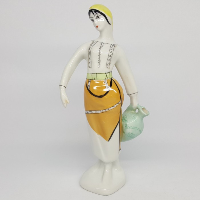 Bibelou portelan romanesc vechi, vintage - Tarancuta cu ulcior | Okazii.ro