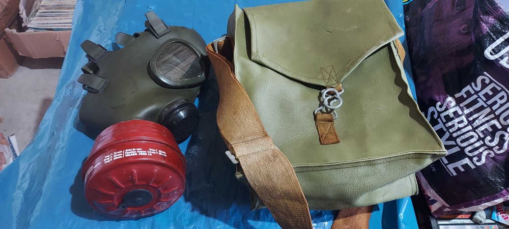 MASCA DE GAZE CU CARTUS SI SAC . | Okazii.ro