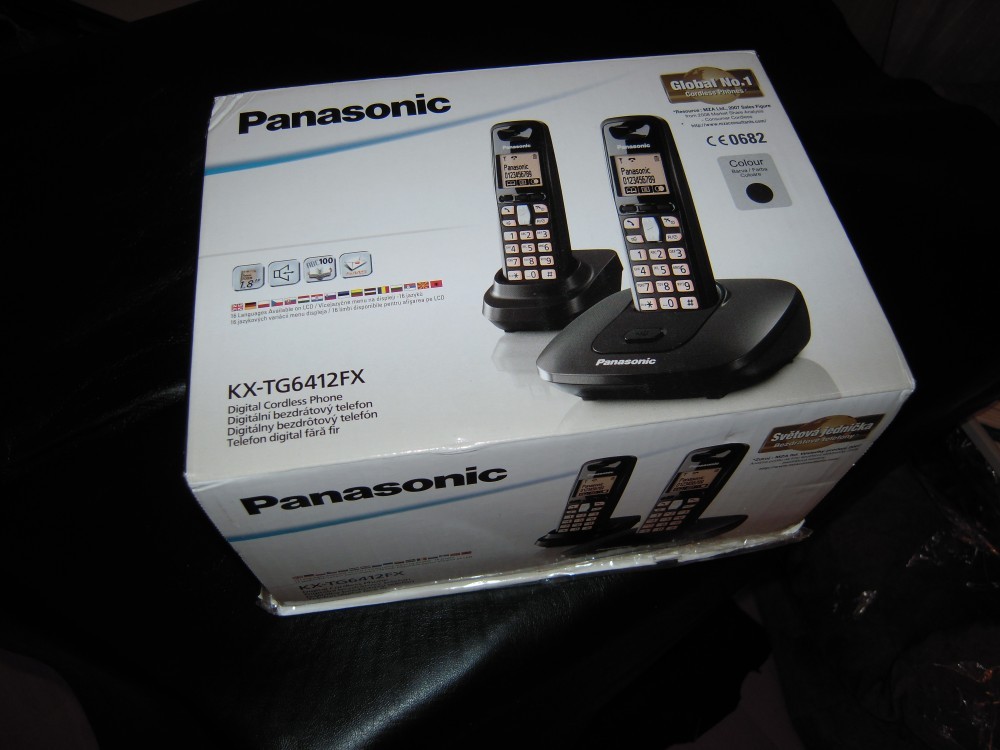 2 telefoane fixe fara fir PANASONIC KX-TG6412FX, stare foarte buna ...