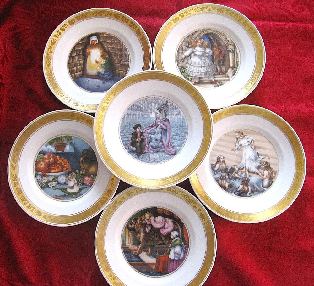 SET FARFURII DECORATIVE PORTELAN ROYAL COPENHAGEN DANEMARCA POVESTI ...