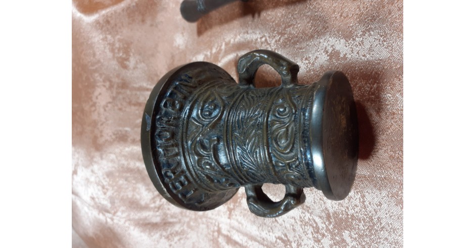 Mojar mic cu pistil bronz, sec 19, antique, colectie | arhiva Okazii.ro