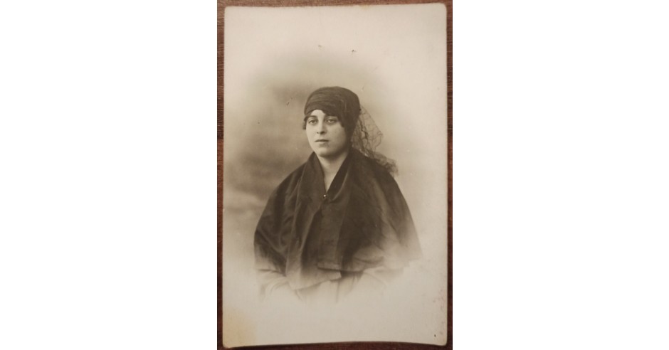 Domnisoara cu naframa, Romania interbelica// foto tip CP | Okazii.ro