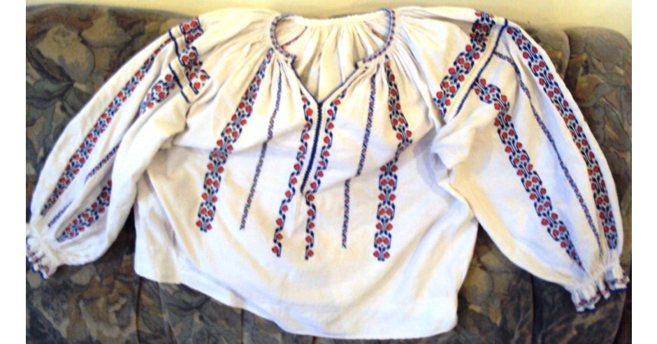 Ie costum popular | arhiva Okazii.ro