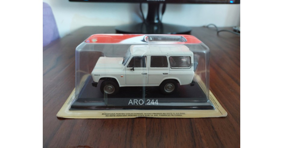 Macheta ARO 244 1984 - DeAgostini Masini de Legenda, 1/43, noua ...