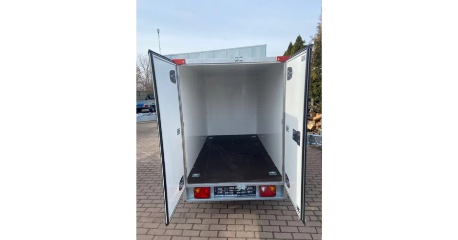 Remorca noua marca Temared BOX | arhiva Okazii.ro