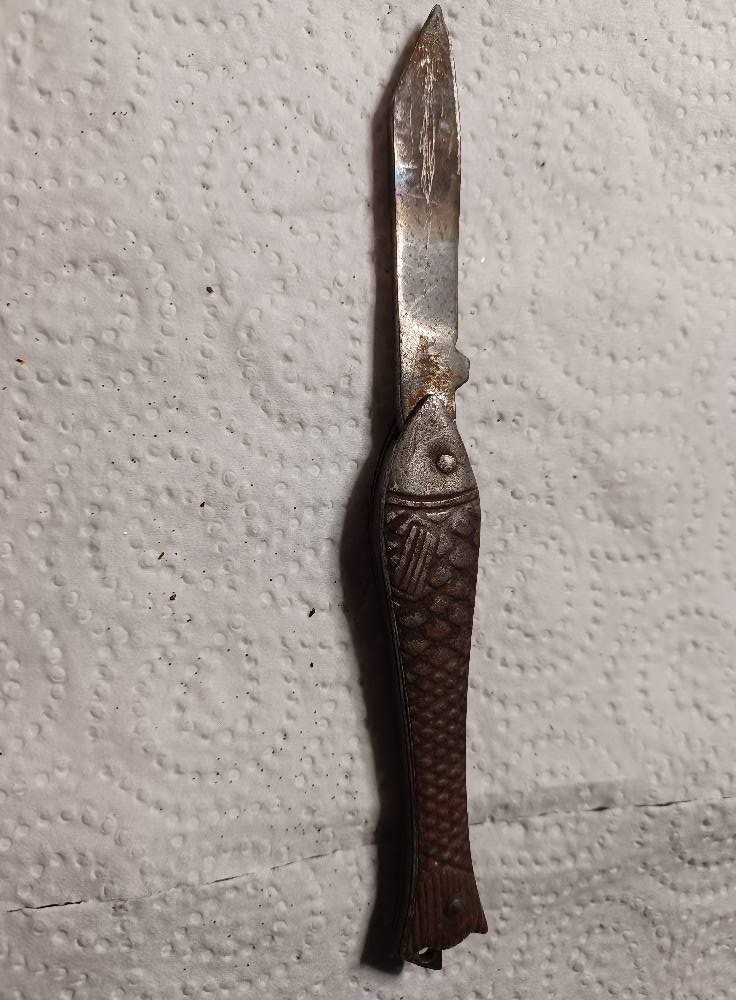 Briceag peste vintage romanesc | arhiva Okazii.ro