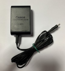 Incarcator camera video Canon CA-590E / 8.4V, 0.6A / ZR-960, MD265 ...