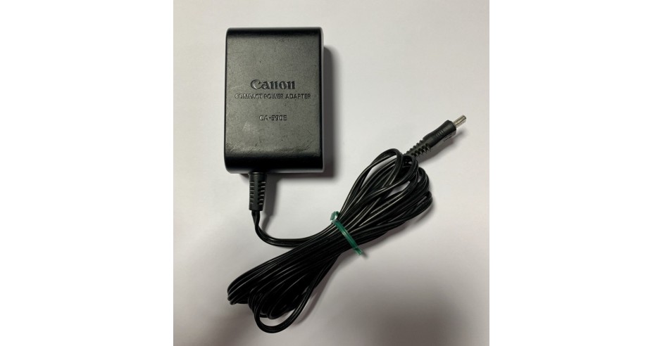 Incarcator camera video Canon CA-590E / 8.4V, 0.6A / ZR-960, MD265 ...