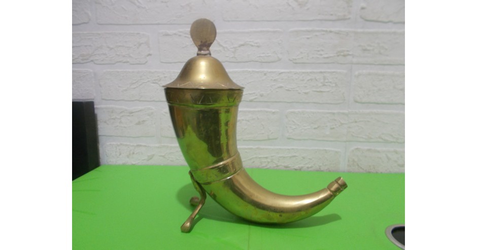 CORNUL ABUNDENTEI - vechi VAS cu capac lucrat din BRONZ / ALAMA , pocal ...