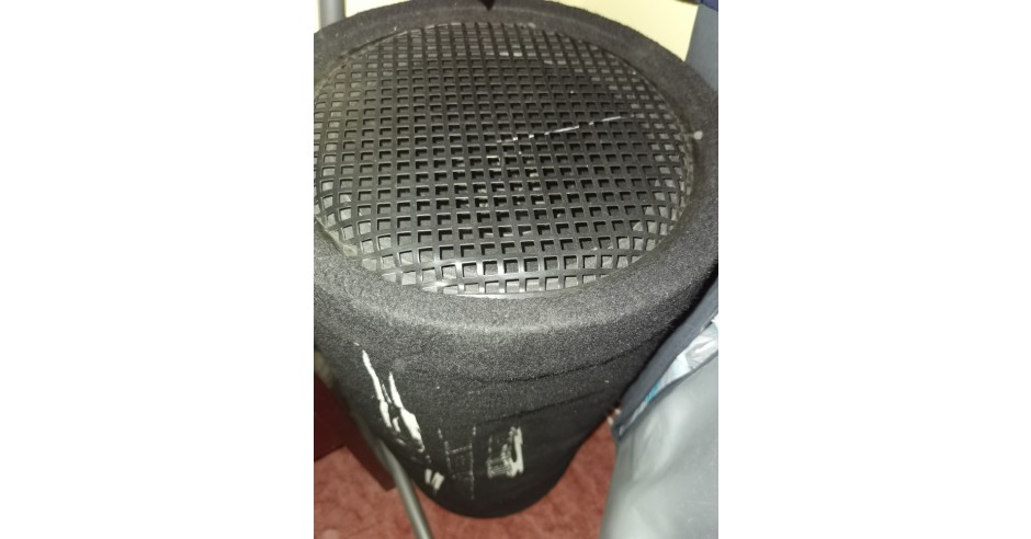 Kit auto subwoofer Magnat 1000w+ statie Blaupunkt 400w + condensator ...