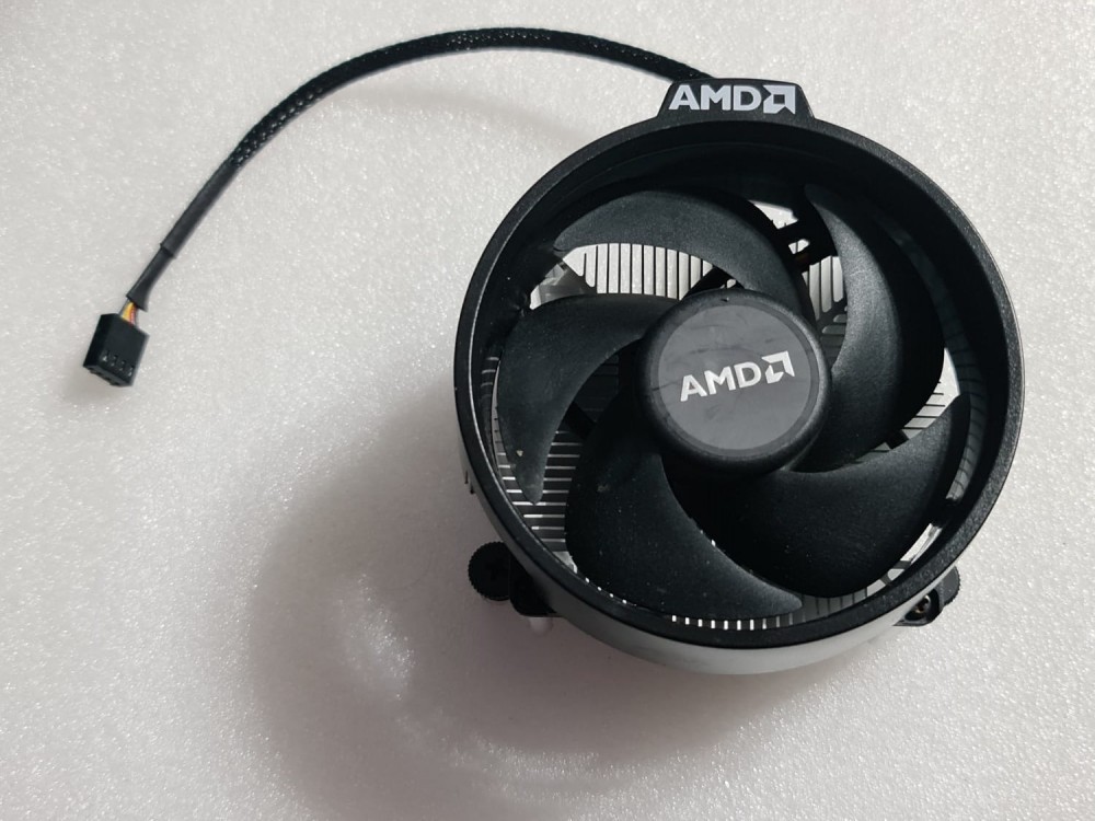 Cooler procesor AMD Wraith Spire Cooler, 4-pin PWM, AM4 Socket, 2800 ...