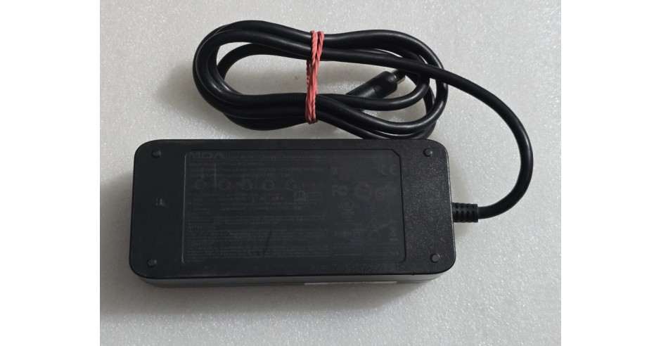 Incarcator bicicleta trotineta electrica 42 V 2A MDA model BC238360020 ...