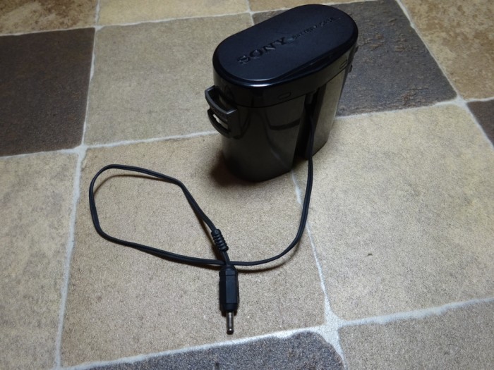 Suport Baterii Portabil Sony EBP-500 R20 3V Japan Walkman Radio Battery ...