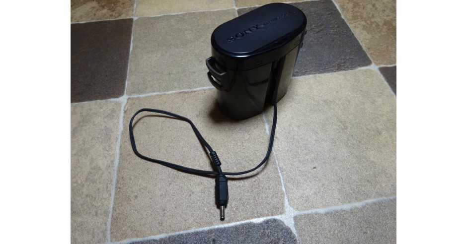 Suport Baterii Portabil Sony EBP-500 R20 3V Japan Walkman Radio Battery ...