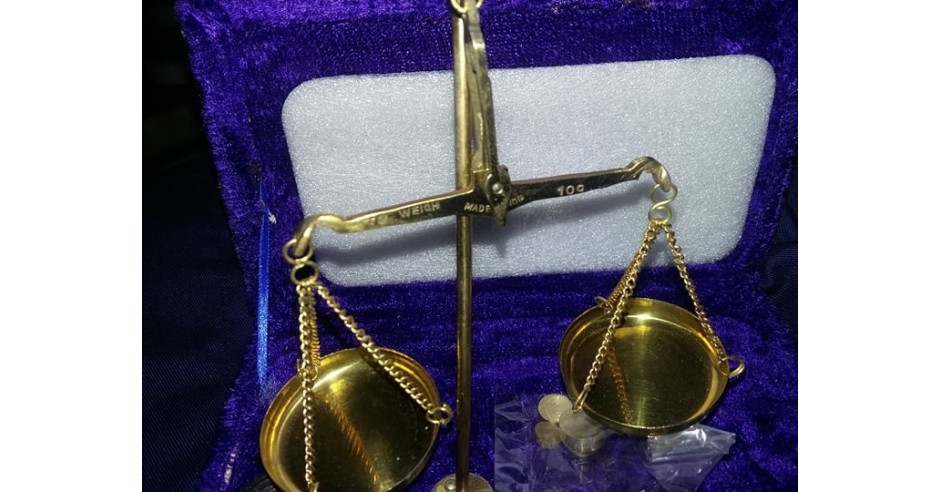 Balanta VECHE/Cantar farmaceutic/metale pretioase-10 gr-India,de ...