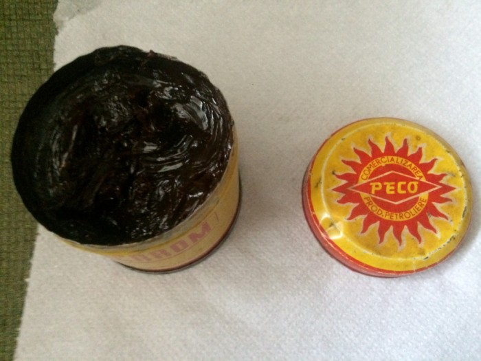 Cutie din tabla PECO licarom perioada comunista epoca de aur anii '70-'80 RSR | Okazii.ro