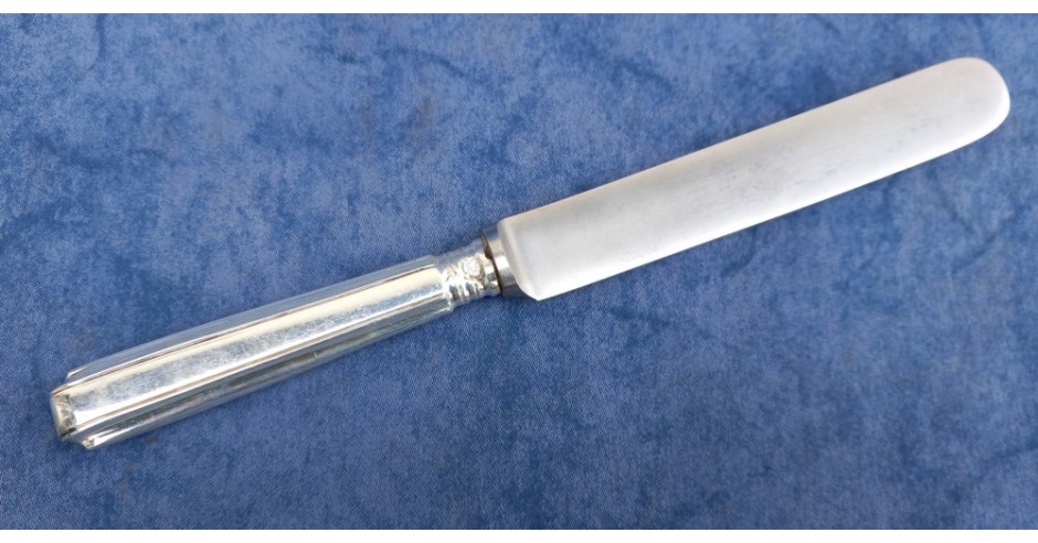 cutit vechi cu maner din argint masiv | arhiva Okazii.ro