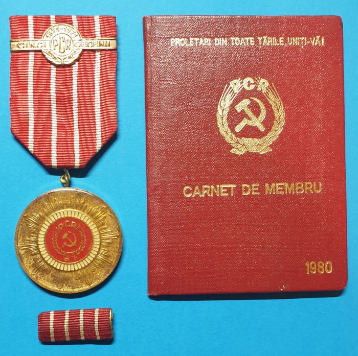 Lot Partidul Comunist Roman CARNET DE MEMBRU de partid si medalie 1971 ...