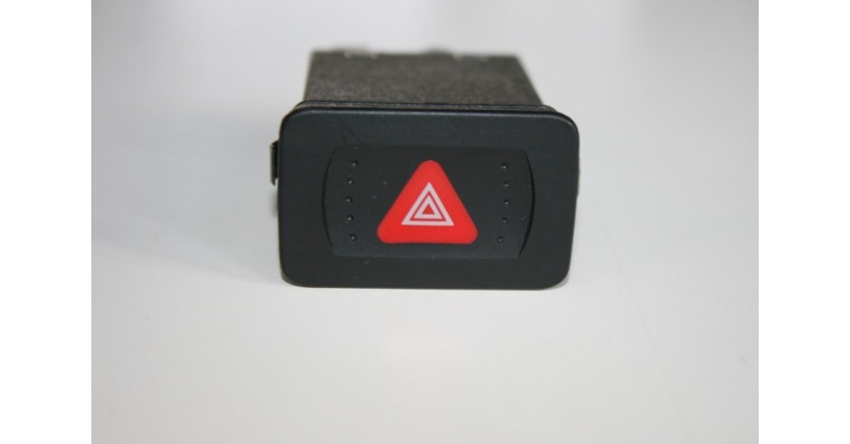 Comutator lumini avarie Vw Golf 4 Hatchback si Combi 1998-2003 si Bora ... Comutator lumini avarie Vw Golf 4 Hatchback si Combi 1998-2003 si Bora ...