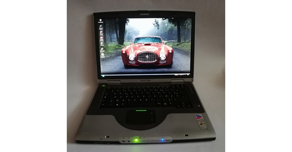Compaq Presario X1000 laptop colectie se vinde in mod de licitatie ...