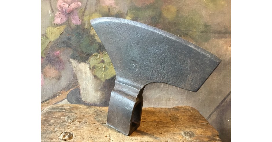 Scule / Unelte vechi - Topor / Barda / Secure masiva cu marcaj deosebit ...