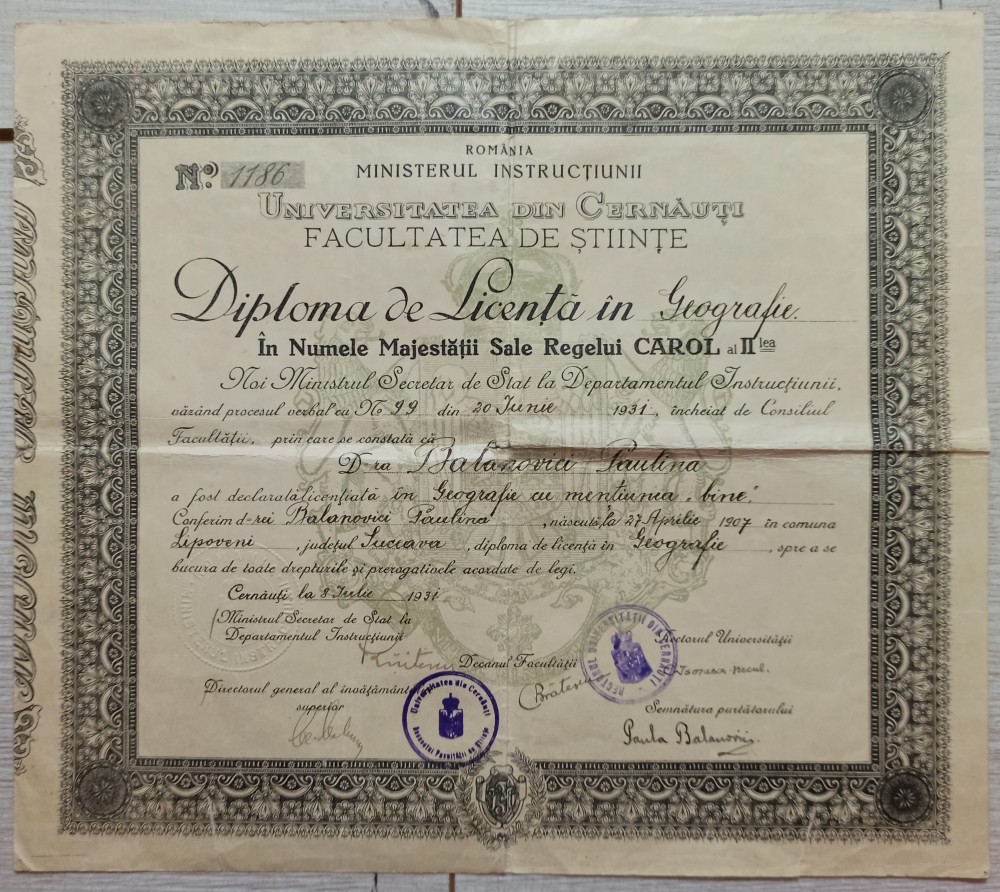 Diploma de licenta in geografie data la Cernauti unei eleve sucevene ...