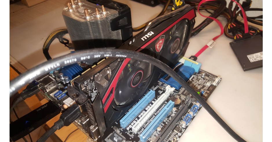 placa video defecta NVIDIA geforce 770 GTX , 2 gb 256 bit , artefacte ...