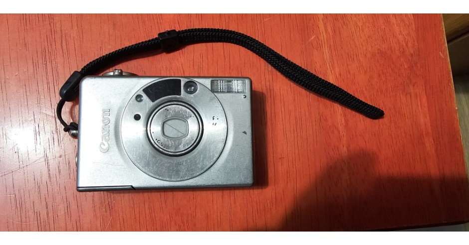Canon IXUS II - Aparat Foto Digital Compact - Defect/Pentru Piese ...