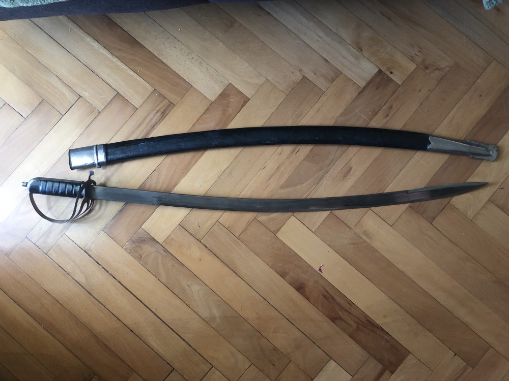 Sabie veche de cavalerie ,franceza ,pentru panoplie,cu garda si teaca ...