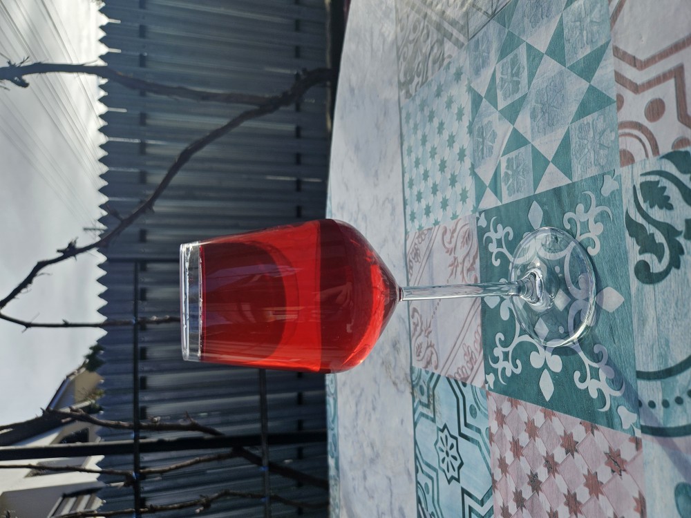 Vand vin rosu natural de tara de casa | arhiva Okazii.ro