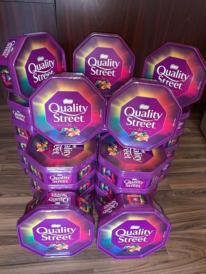 Dulciuri Cutii cu bomboane din Anglia-Quality Street Tub 650G | arhiva ...