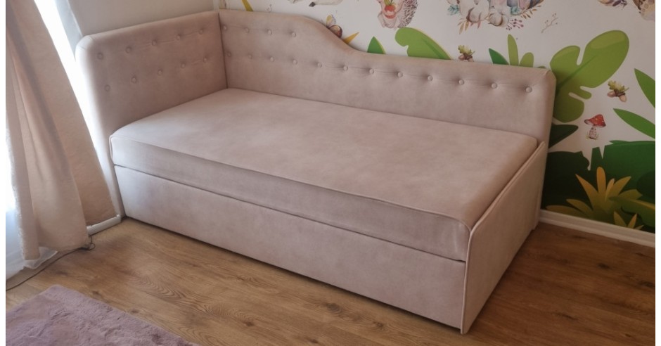 Se vinde Divan extensibil de culoare bej | arhiva Okazii.ro