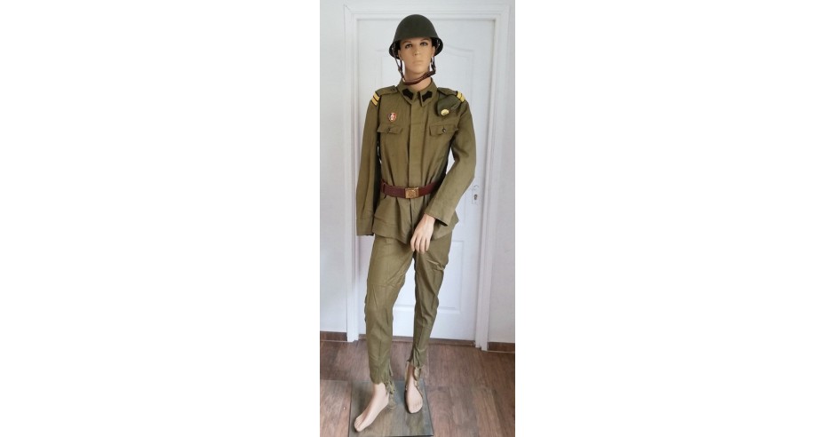 Uniforma Tinuta militara kaki vara RSR Comunista Caporal Artilerie ...
