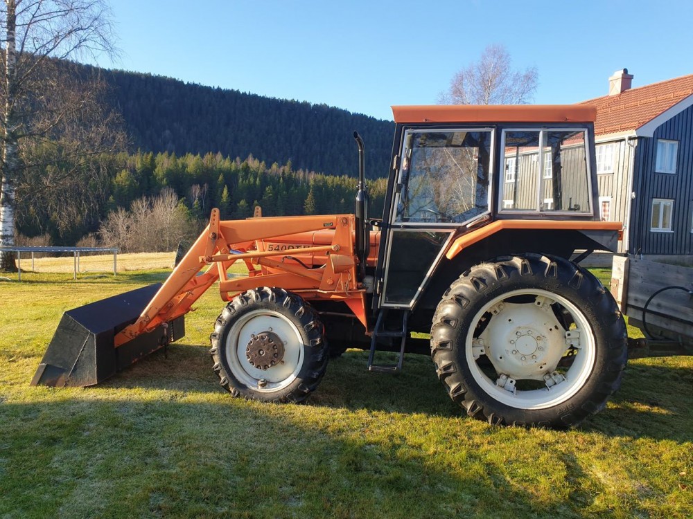 Tractor Fiat 540 DTH 4X4 | arhiva Okazii.ro