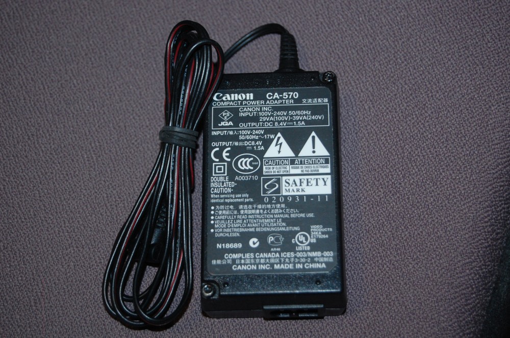 Incarcator camera video CANON CA-570 8,4V 1,5A - original | arhiva ...