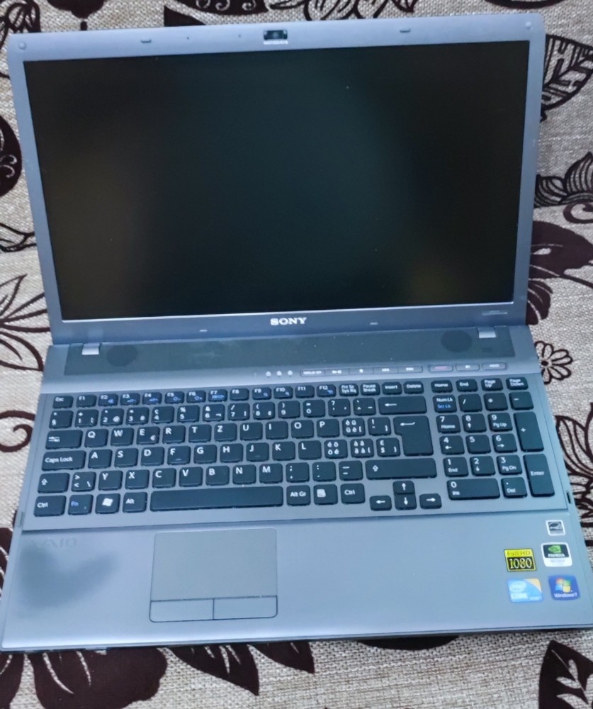 Sony Vaio PCG-81112M,15.6 FullHD, i7-720M,4 GB RAM,500 GB,Nvidia GT ...