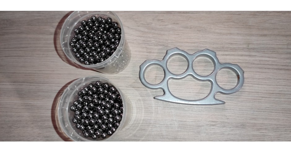 PT. PISTOL PUSCA AIRSOFT 1.000 bile otel metal 6 mm 0.90 gr + rozeta ...