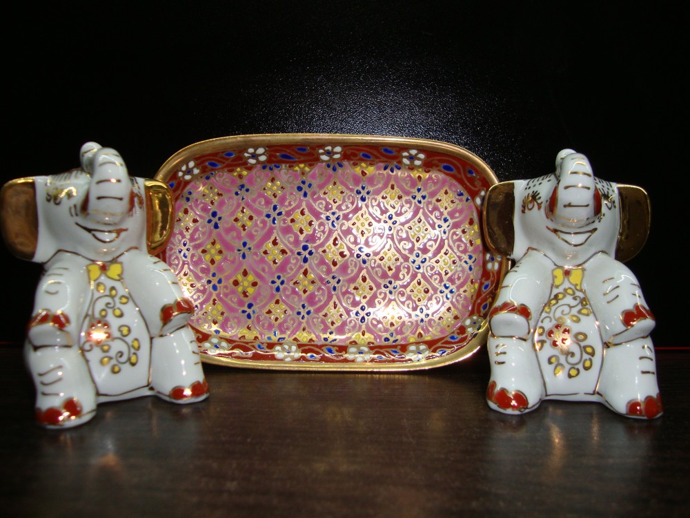SOLNITE ELEFANT / BIBELOURI DIN PORTELAN MADE IN THAILANDA PICTATE ...