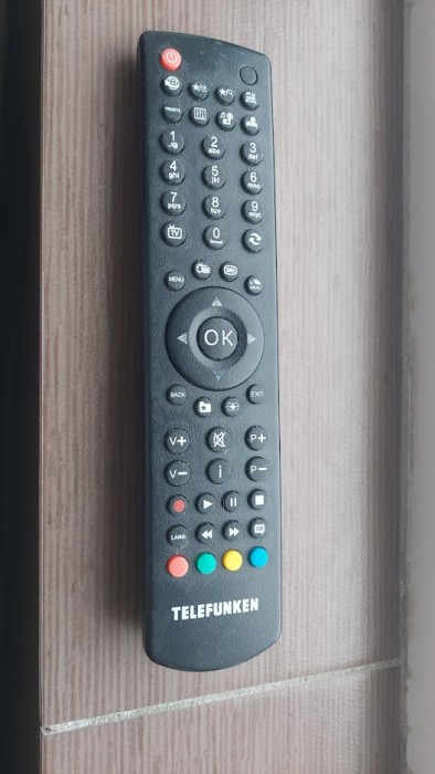 TELECOMANDA TELEFUNKEN PENTRU TELEVIZOR . | Okazii.ro