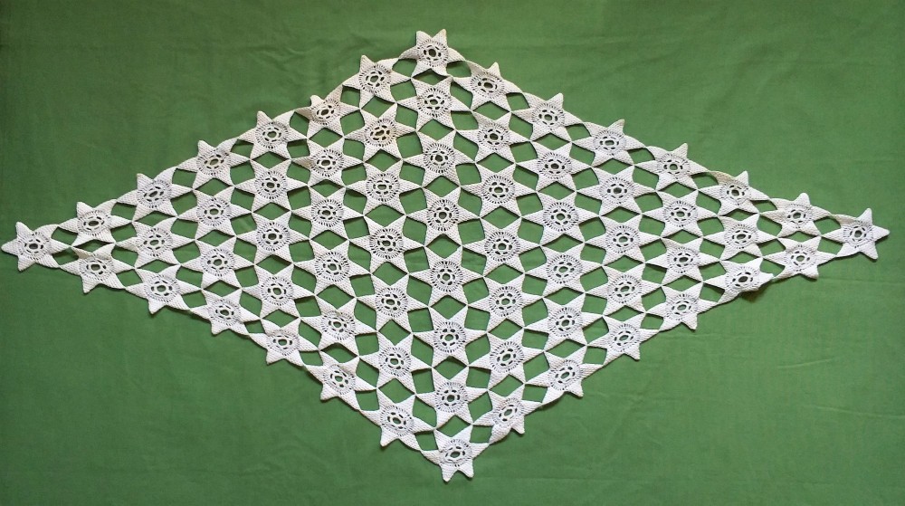 Laseta veche, servetel crosetat vechi, mileu mileuri macrame deosebite ...