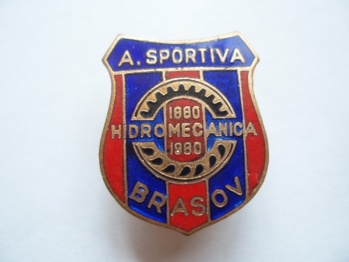 ROMANIA - INSIGNA ASOC. SP0RTIVA HIDROMECANICA BRASOV 20 ANI, IM1.173 | Okazii.ro