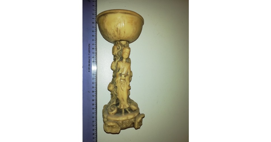 DEOSEBIT = OBIECT VECHI DECOR , POSTAMENT , DIN MATERIAL TARE | Okazii.ro