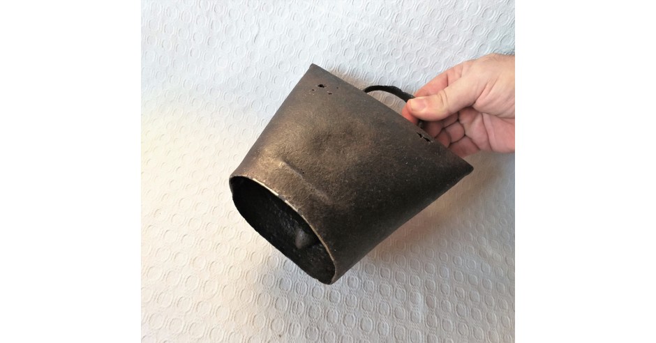 Talanga veche pentru animale, acioaie, clopot vechi colectie - decor ...