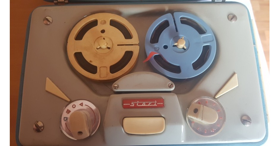 super oferta . Vand Mini magnetofon Tesla recorder. Piesa de colectie ...