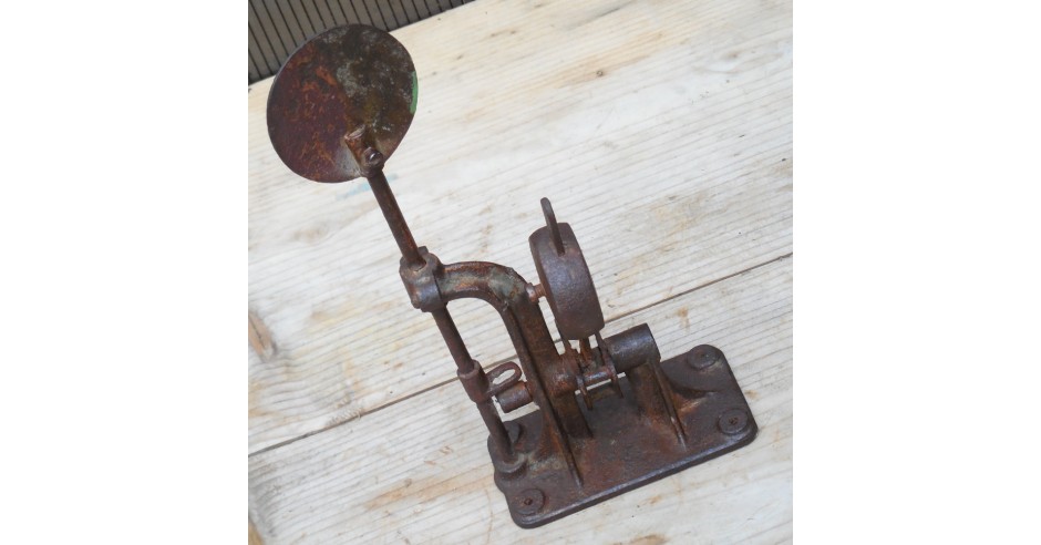 ANGRENAJ MECANIC - MODEL RAR SI INTERESANT - 0,7 KG | arhiva Okazii.ro