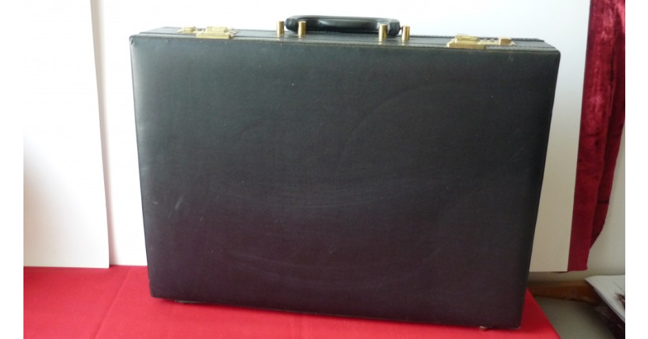 GEANTA DIPLOMAT CU CIFRU Nr7 NEFOLOSITA, Negru, Medie | Okazii.ro