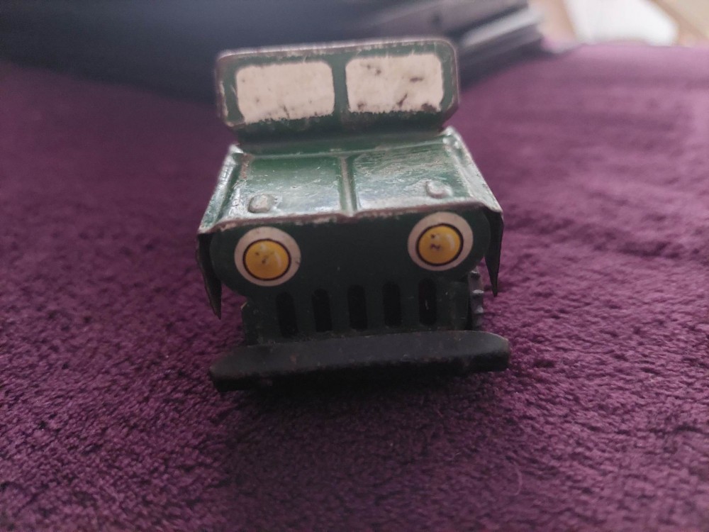 Macheta-masina veche tabla China,masina tabla tip jeep,de colectie ...