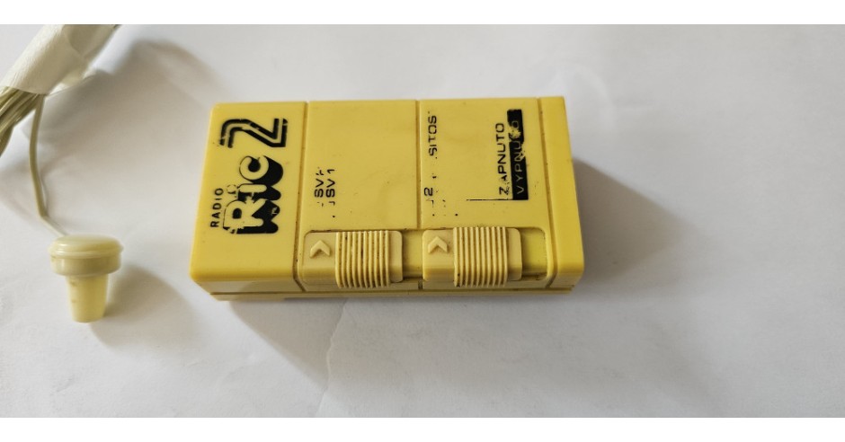 Radio RIC 2 Defect - Piese sau Colectie - Nu Functioneaza | Okazii.ro