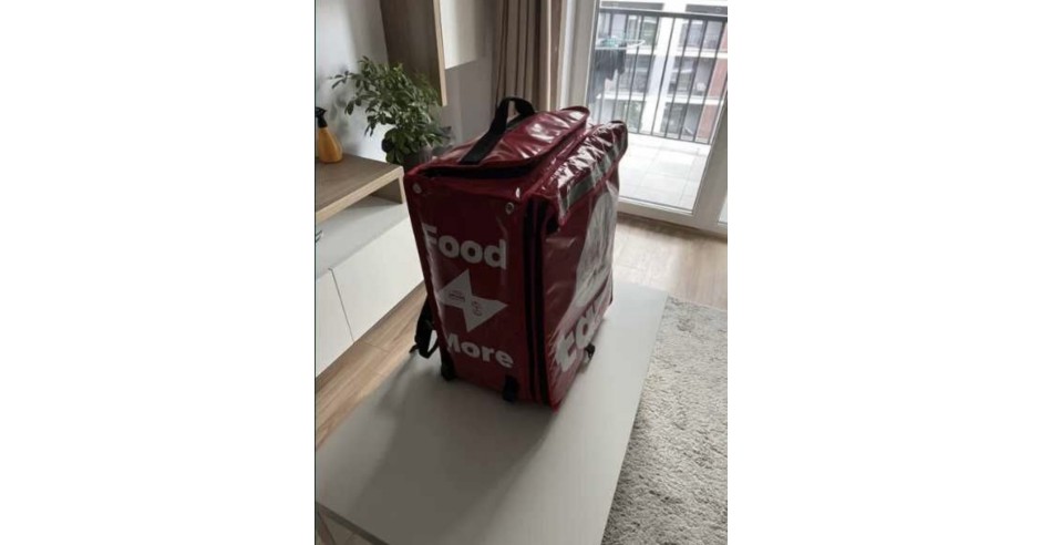 Vand ghiozdan Tazz, stare buna | arhiva Okazii.ro